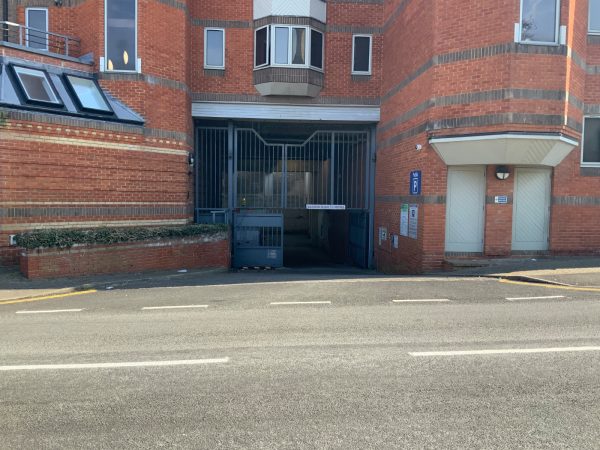 Parking near The Oracle, Reading | Green Parking